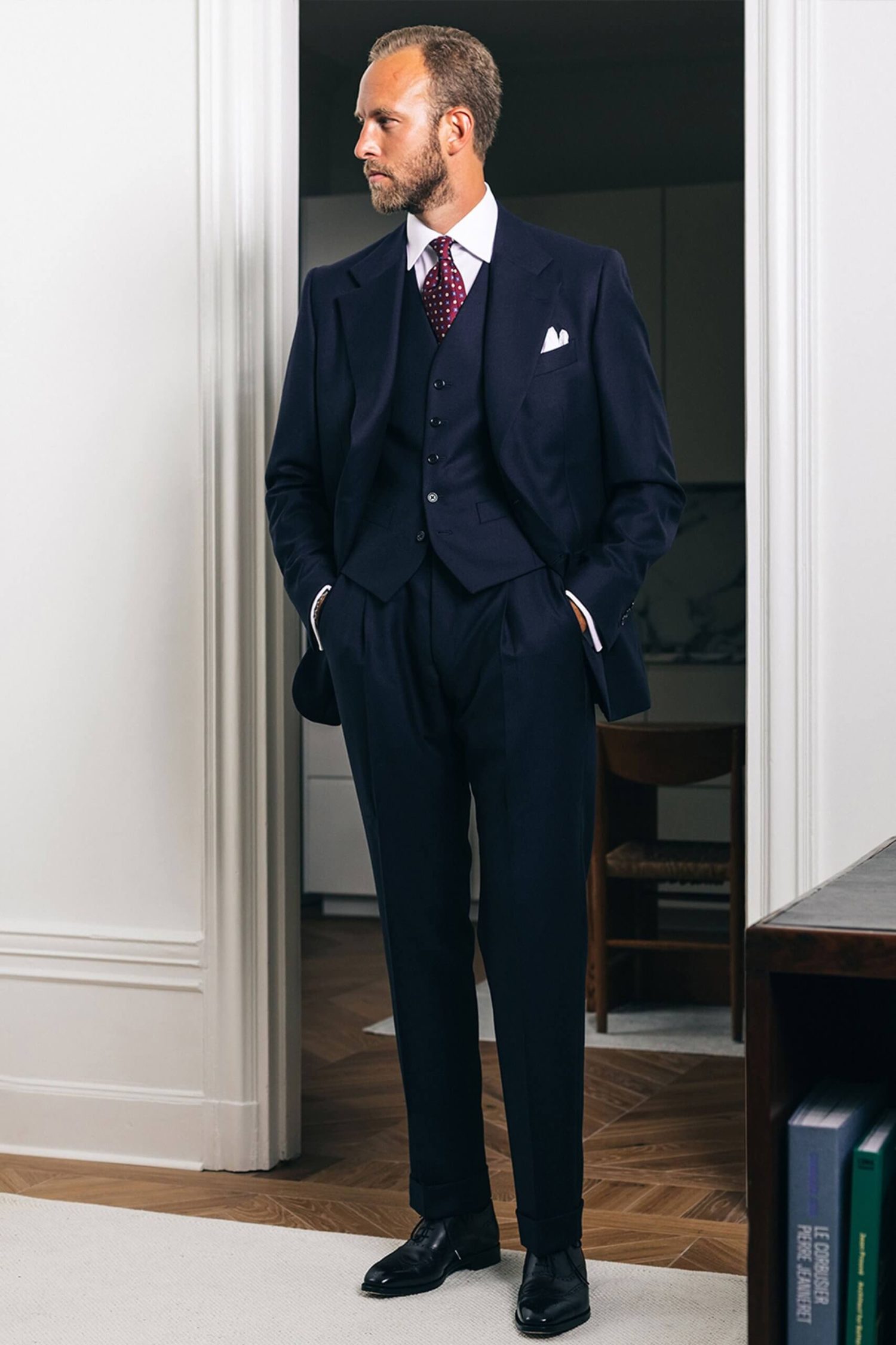 Exploring Suit Shoulders: MOND’s 4 Shoulder Styles